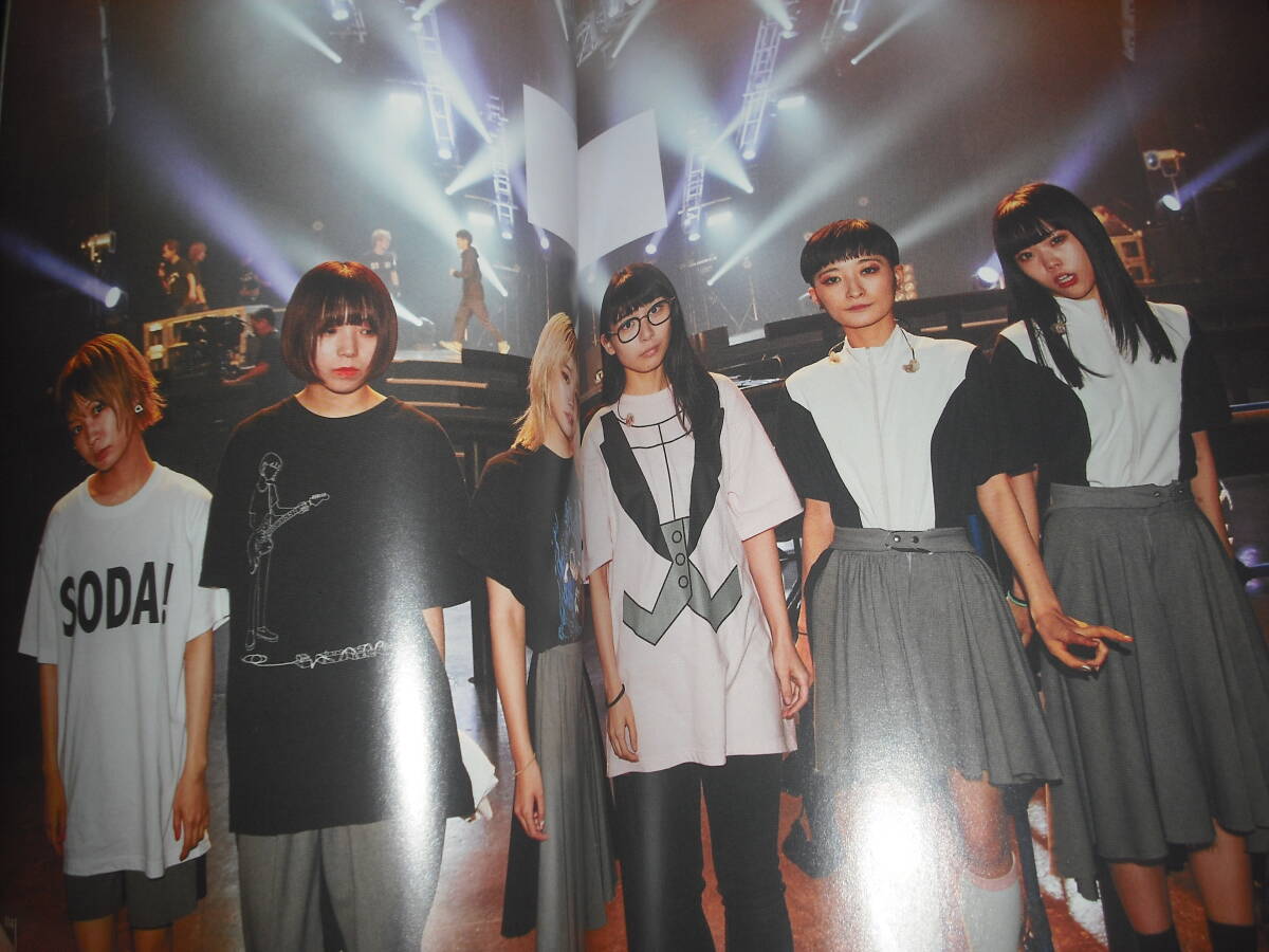 Yahoo!オークション - BISH ビッシュ Special BiSH Photo Booklet GIGS...