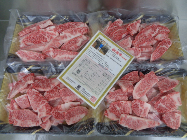 Yahoo!オークション - 松阪牛A5牝 超特友バラのとろカルビ 2kg （8...