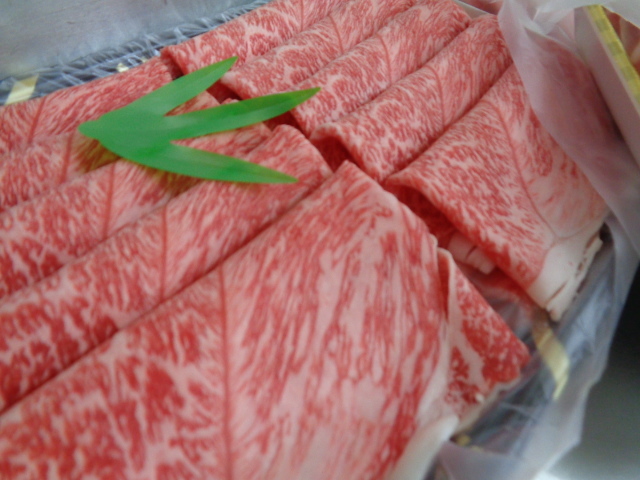 Yahoo!オークション - 松阪牛A5牝 超特肩肉（すき焼き＆しゃぶ） 3k...