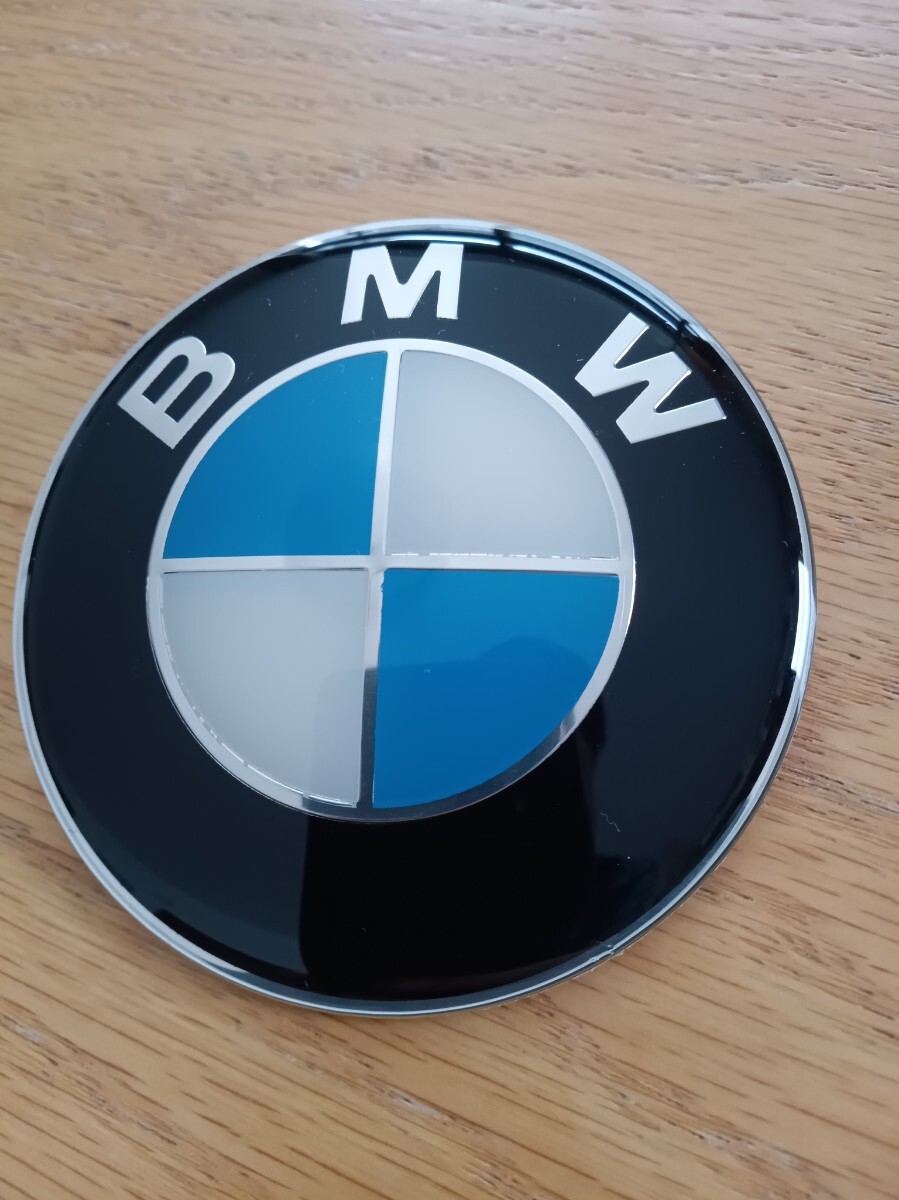Yahoo!オークション - 訳ありジャンク【簡単 貼付け補修用】 BMW 82mm ...