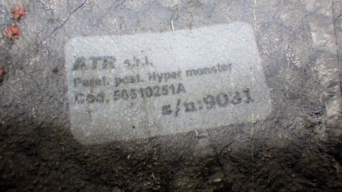 Yahoo!オークション - A026 モンスター S4 カーボン リアフェンダー ス...