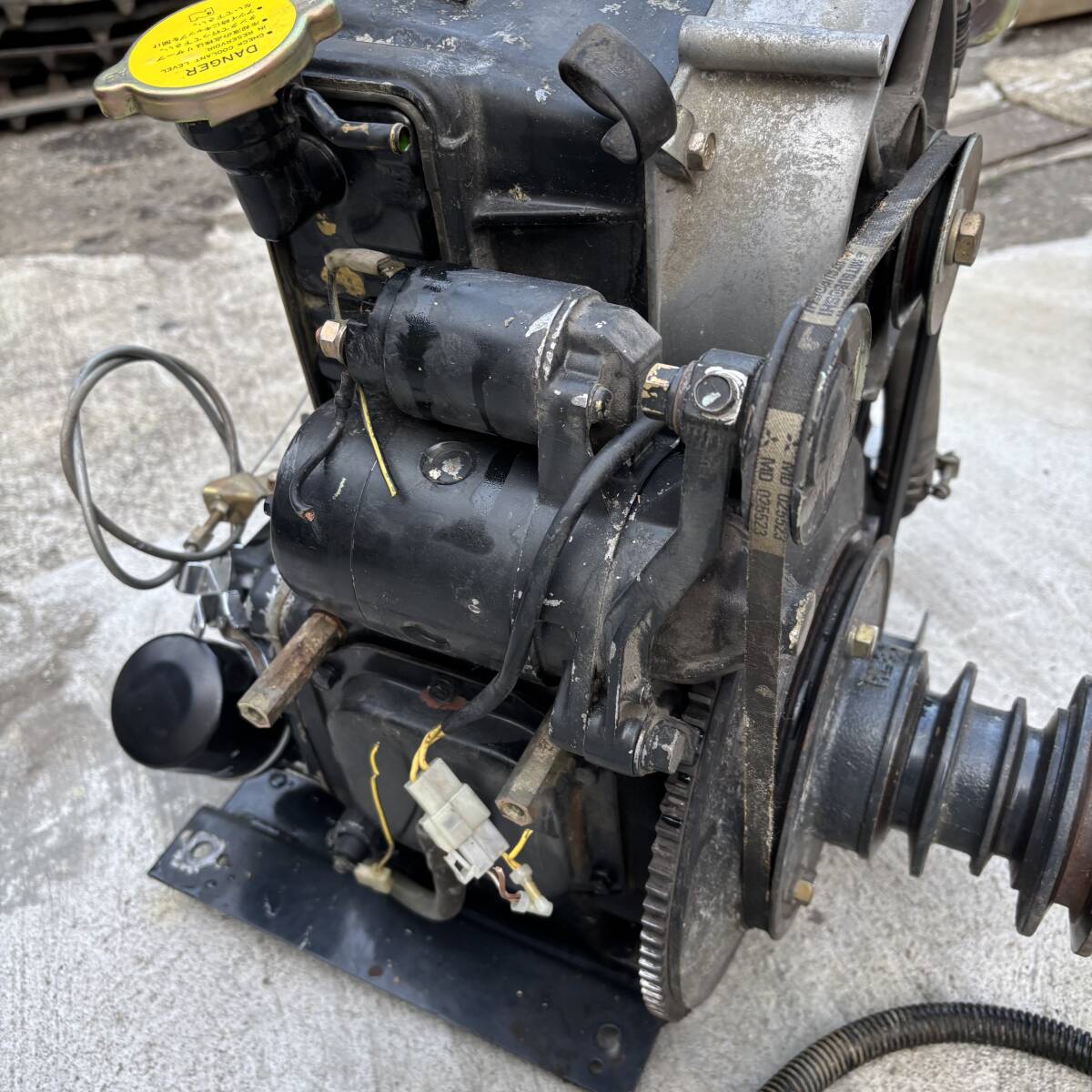 Yahoo!オークション - ディーゼル エンジン 8ps C45 ミニユンボ コンバ...