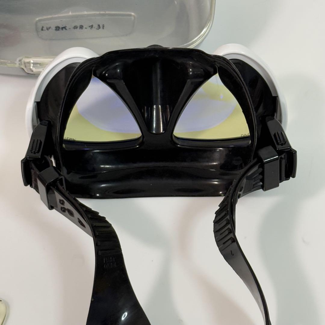 Yahoo!オークション - GULL ダイビングマスク 水中ゴーグル UVカット ...