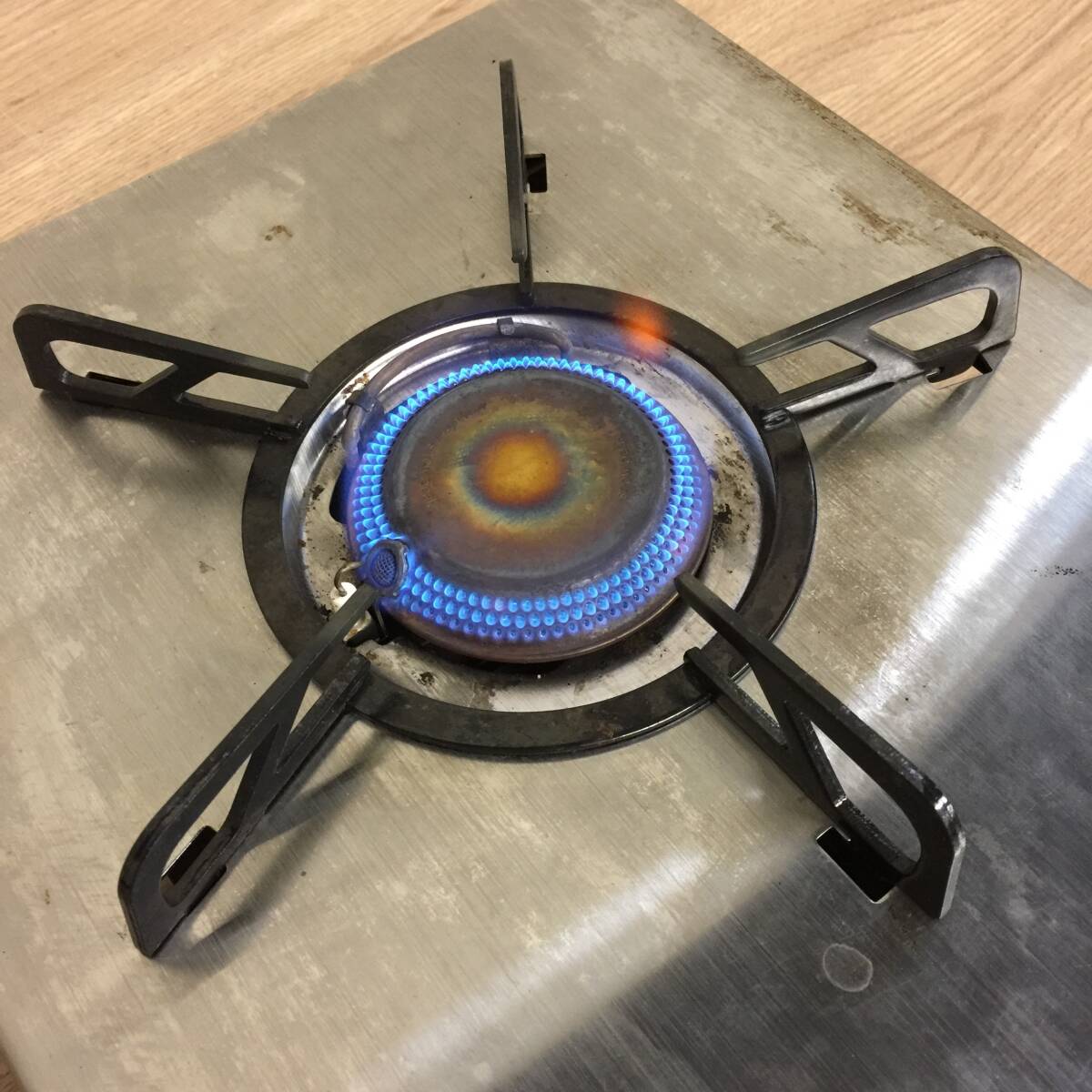 スノーピーク ギガパワープレートバーナーLI GS-400 Snowpeak コンロ シングルバーナー 調理器具 アウトドア キャンプ 10tmc02062026(シングルバーナー)｜売買され ...