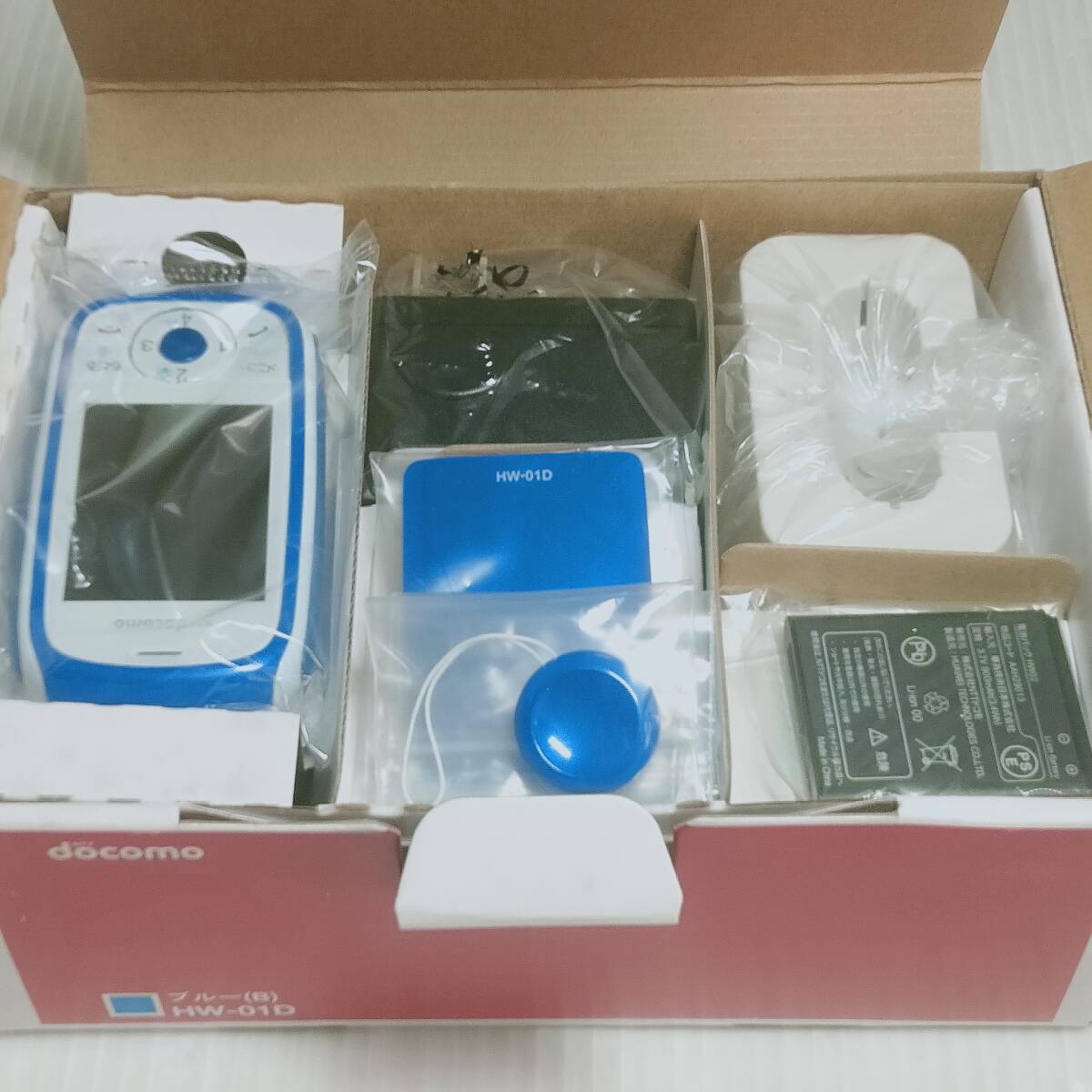 Yahoo!オークション - 携帯電話 docomo HW-01D ブルー キッズ携帯 未使...