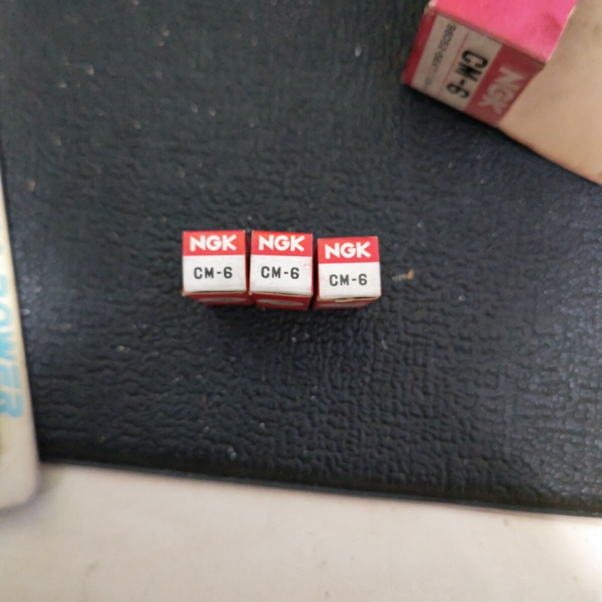 Yahoo!オークション - 3本セット新品ラジコン スパーク プラグ CM-6(NG...