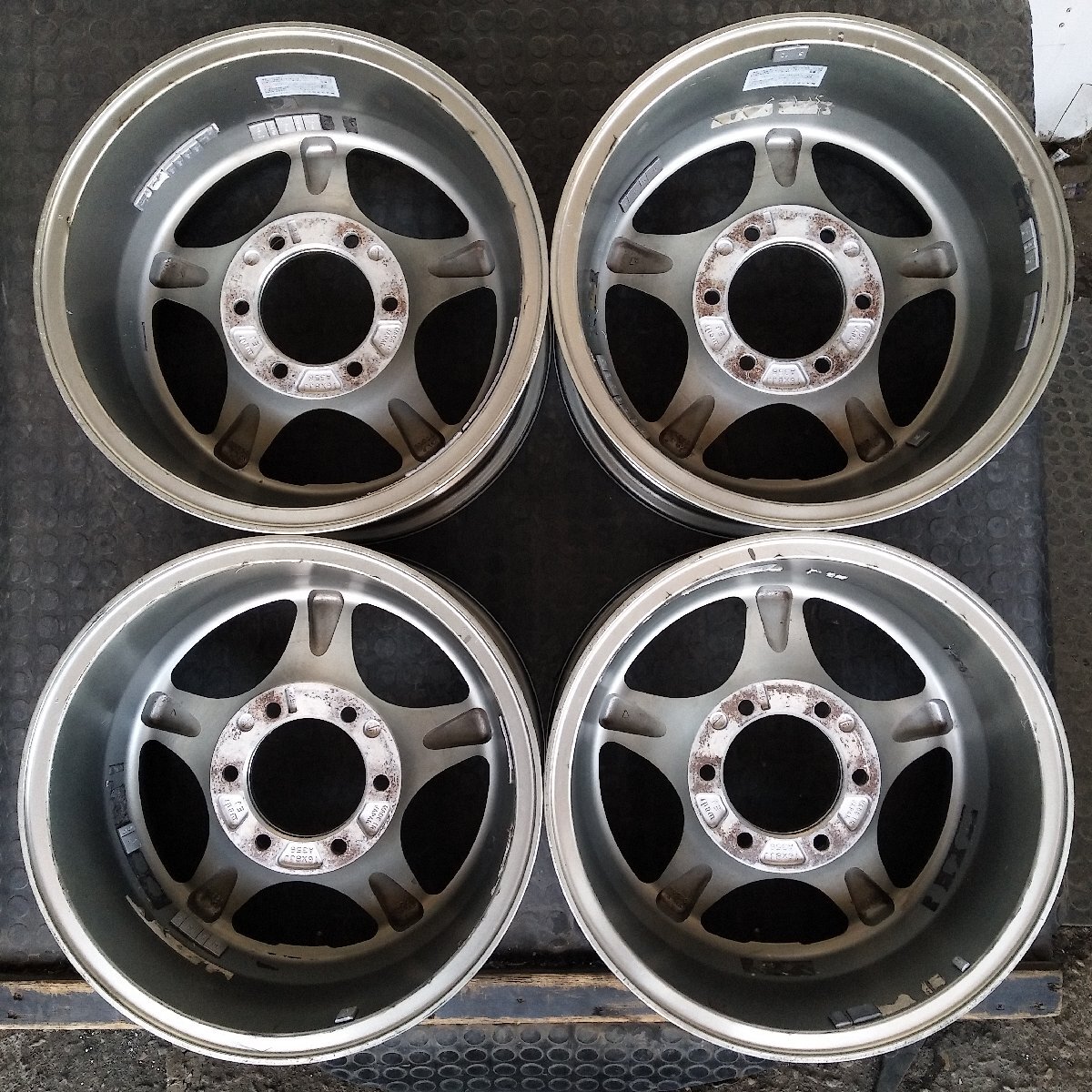 Yahoo!オークション - T2-165【4本価額】【16×8J 6x139.7 ET-25 ハブ1...