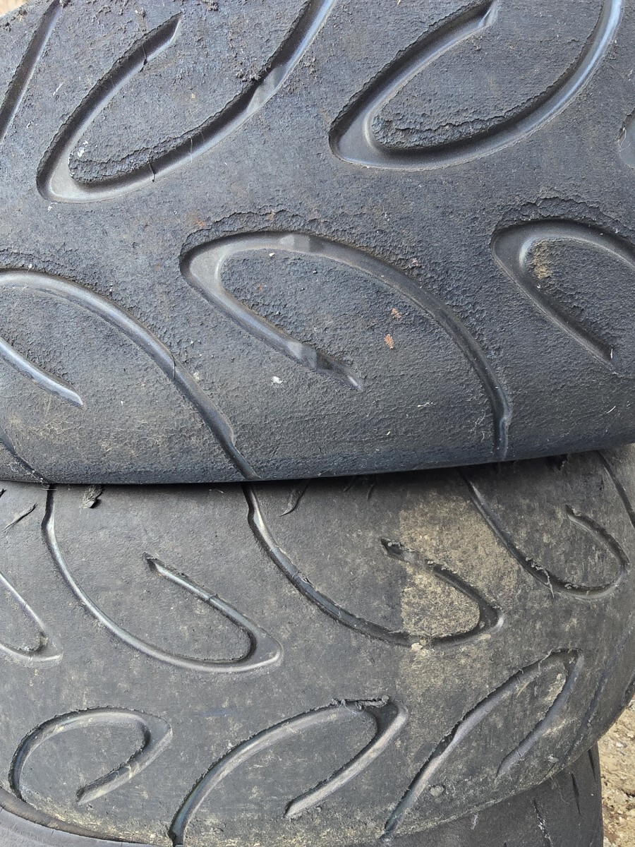 Yahoo!オークション - A050 GS 中古 225/45/17