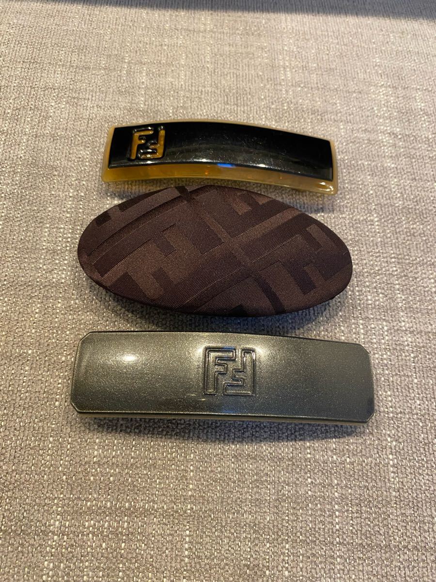 Yahoo!オークション - フェンディ バレッタ FENDI 3点ヘヤーアクセサリ...