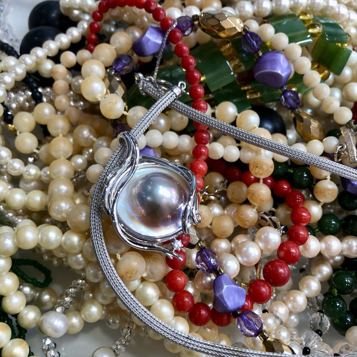 A03-3 アクセサリー まとめ 約1361g パケ込み accessory 珊瑚 琥珀 水晶 Pearl 天然石 jewelry SILVER K18 等(その他)｜売買されたオークション ...