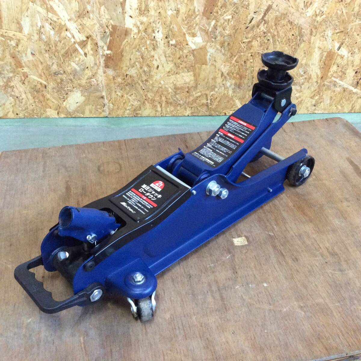 Yahoo!オークション - 【WH-4566】中古品 Meltec メルテック 2t 油圧ジ...