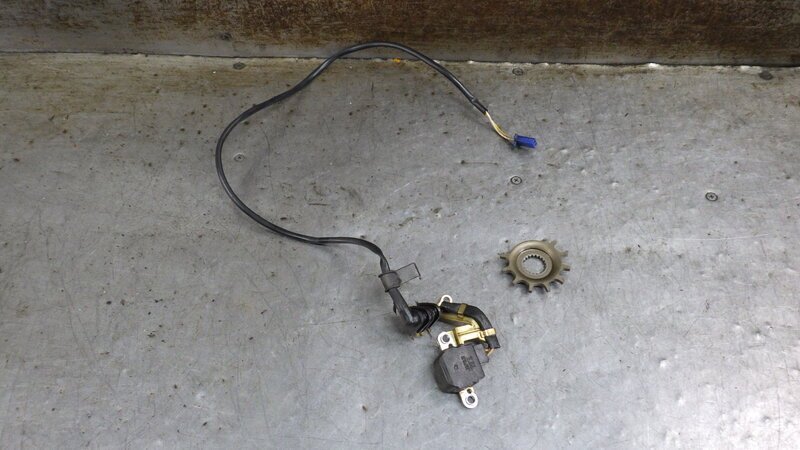 Yahoo!オークション - RGA-124A CB400SF 純正 ポイント ピックアップ ...