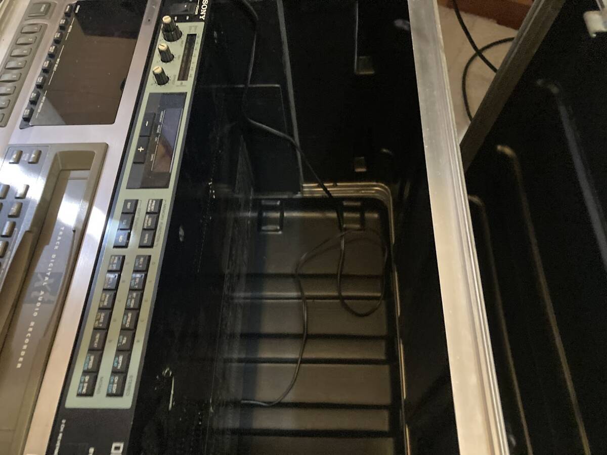 Yahoo!オークション - SKB 8uラックケース ALESIS アレシス ADAT XT so...