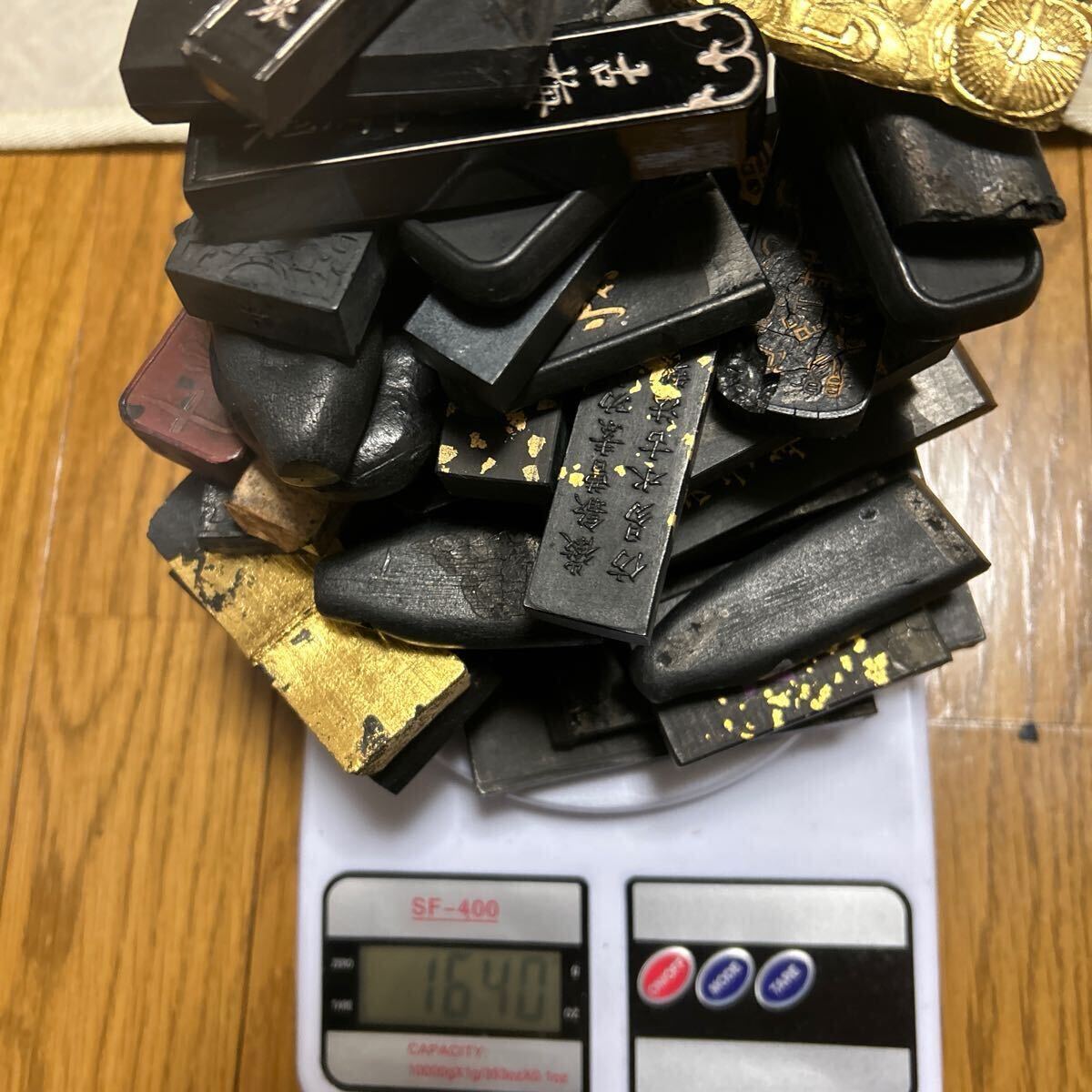 Yahoo!オークション - 古墨 中国と日本の墨まとめて1640g 残墨 書道墨 ...