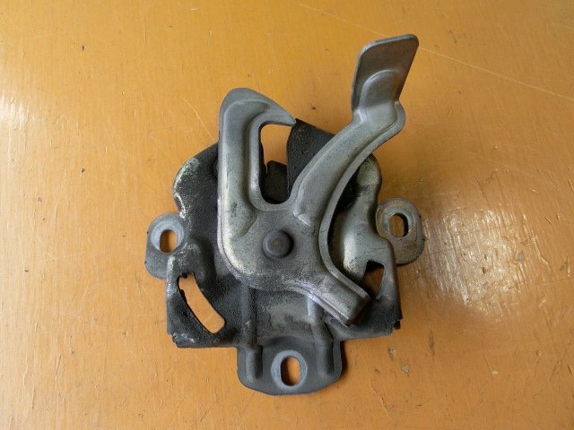 Yahoo!オークション - エブリィ ボンネット ロック 平成19年 EBD-DA64V...