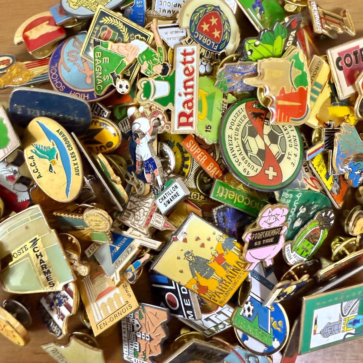 Yahoo!オークション - N172 100個 フランス ピンバッジ フランス雑貨 ...