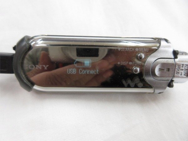 Yahoo!オークション - SONY ウォークマン NW-A608 本体のみ 通電OK バ...