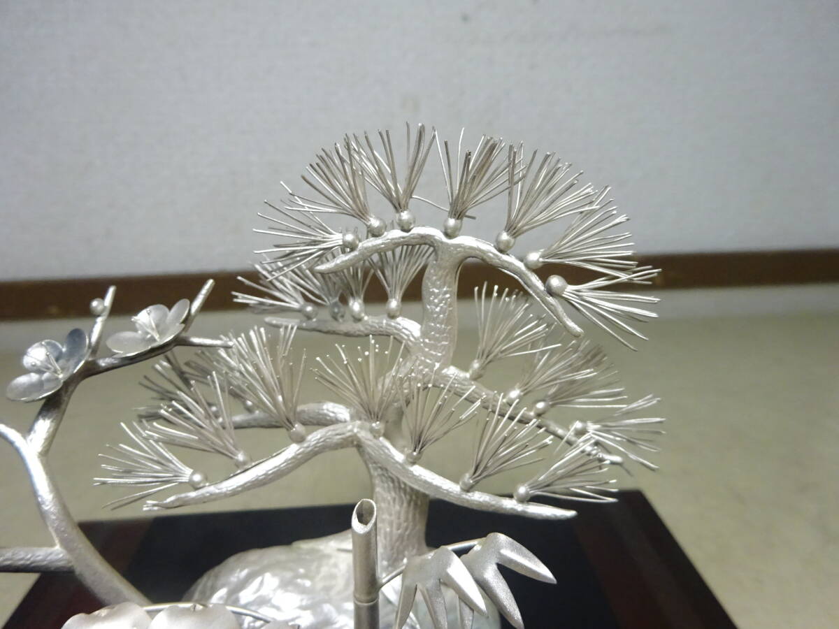 Yahoo!オークション - 京都8 純銀製 松竹梅 ガラスケース付 箱付 重量 ...