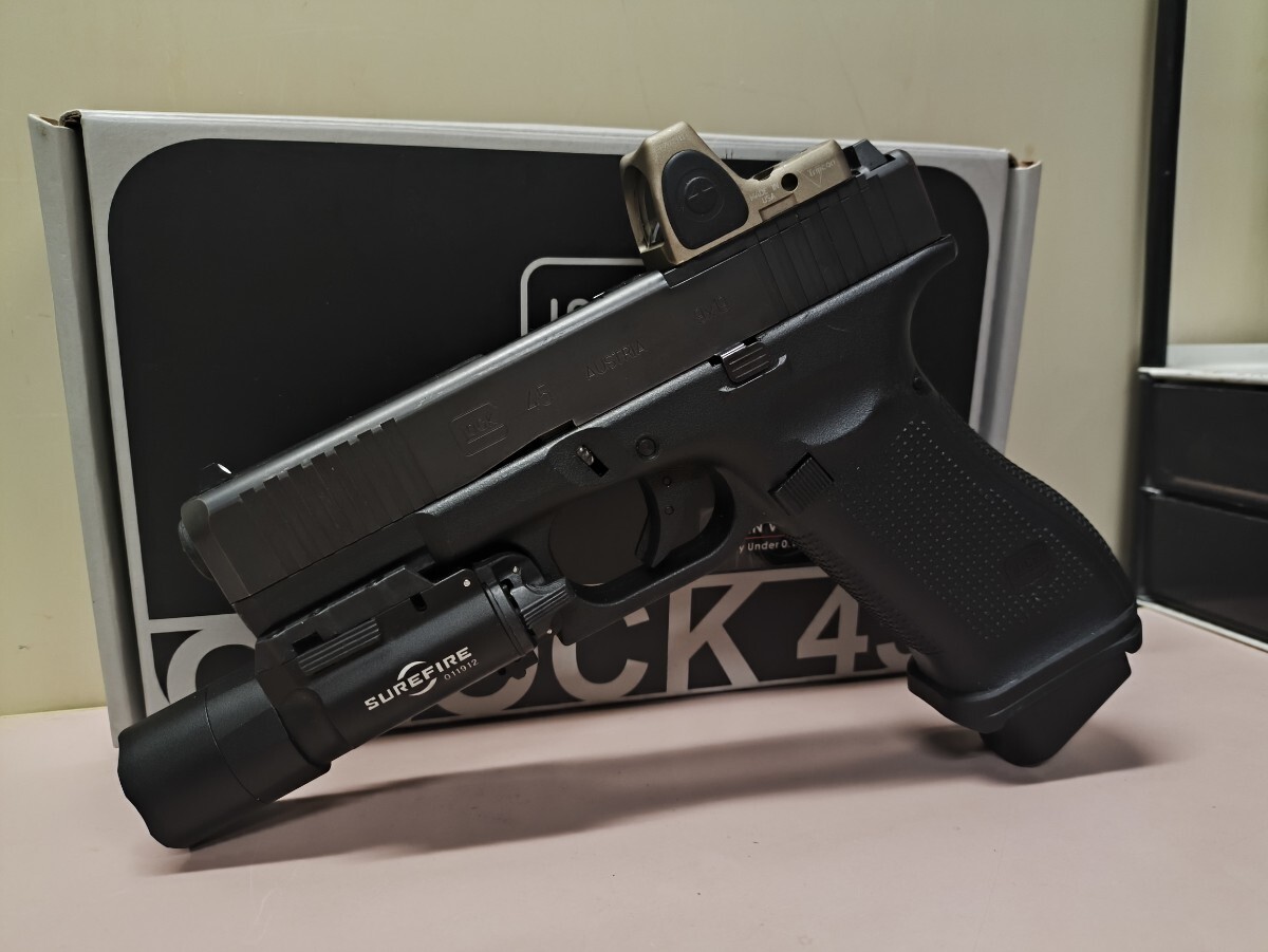 Yahoo!オークション - VFC G45 mos GBB Bomber限定品スライド HW製RMR ...