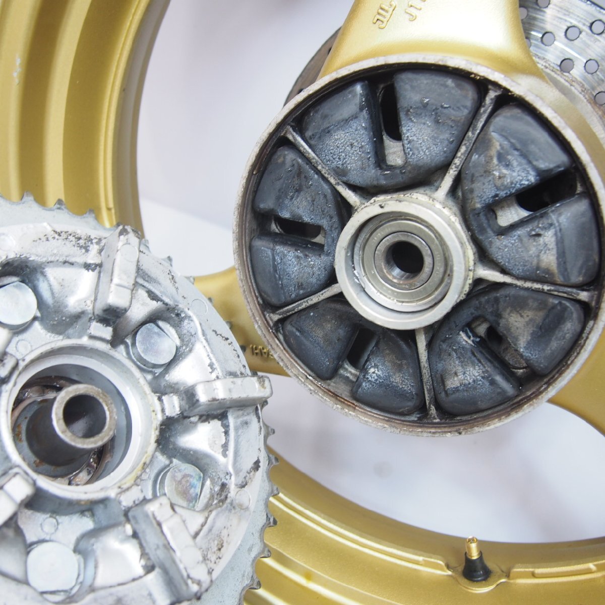 Yahoo!オークション - GSX400インパルス純正リアホイール4.00×17J軽い...