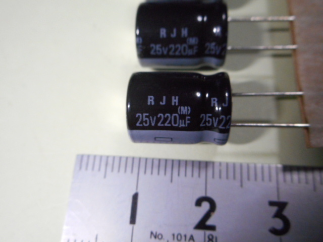 Yahoo!オークション - 電解コンデンサー 220μF 25V ELNA 5個セット 未...
