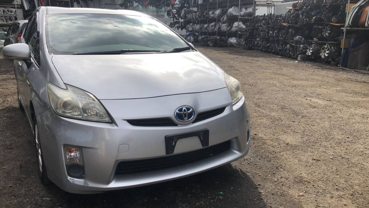 Yahoo!オークション - トヨタ エンジントップカバー プリウス DAA-ZVW3...