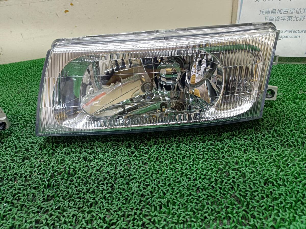 Yahoo!オークション - 三菱 ヘッドライト 左右 ランサー E-CK2A CK2A C...