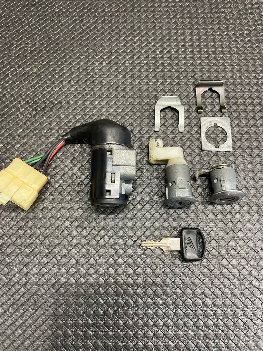 Yahoo!オークション - 【27Y】実動品 AF27 スーパーDio 純正 キーセッ...