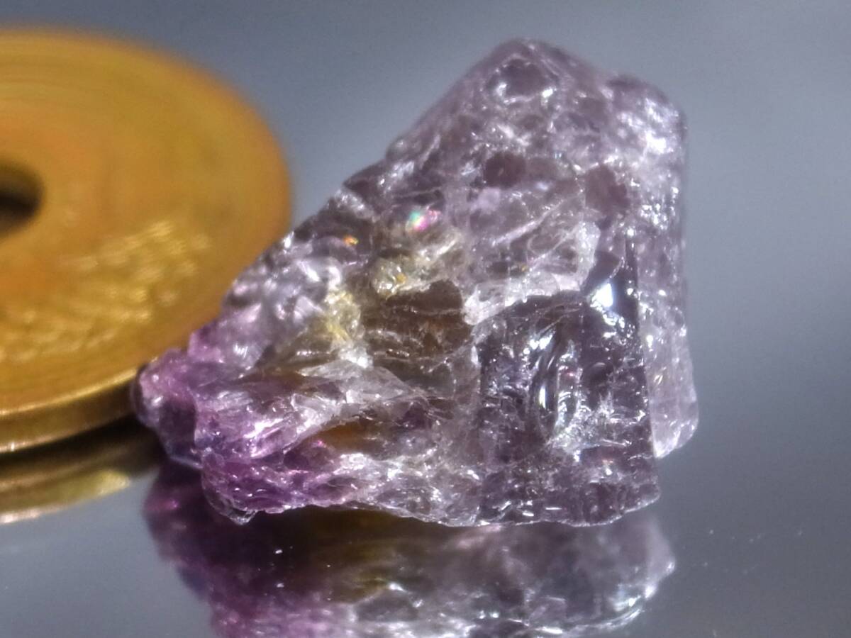 Yahoo!オークション - 12.84ct 新品・希少なタンザニア産の天然パープ...