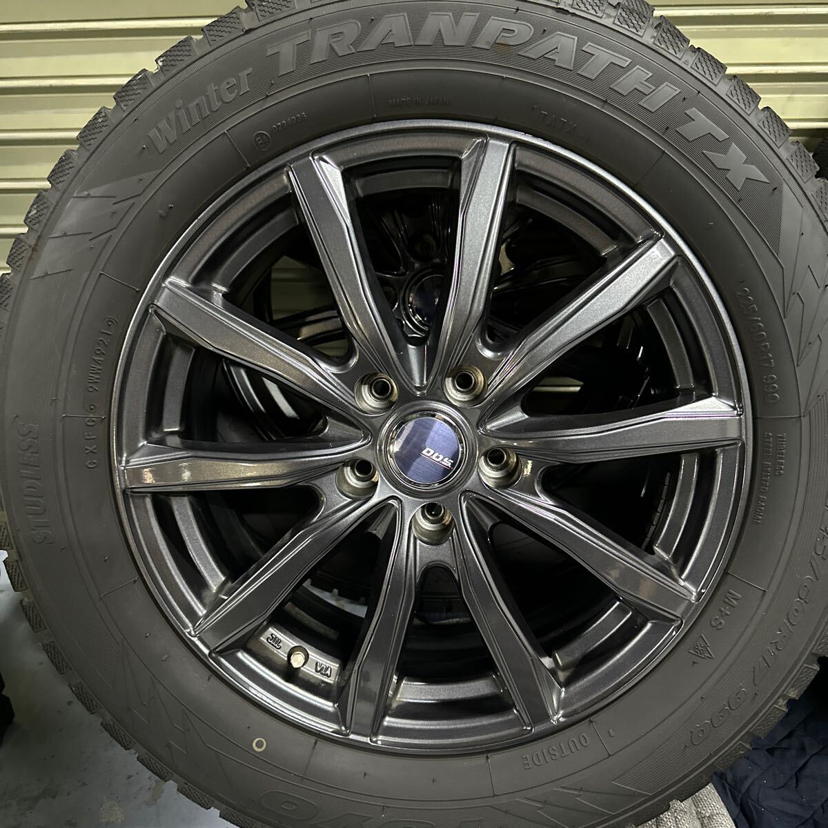 BADX DOS ガビアルⅢ 17インチ 7J 114.3 スタッドレス TOYO TRANPATH TX 225/60R17 スタッドレス(スタッドレスタイヤ)｜売買されたオークション情報 ...