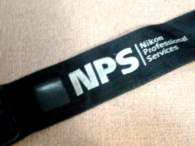 Yahoo!オークション - NIKON NPS ストラップ 中古