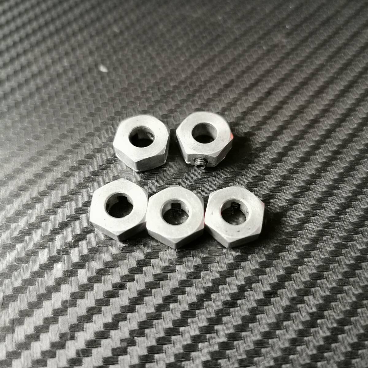 Yahoo!オークション - XRAY NT1 薄型アルミクランプハブ中古品