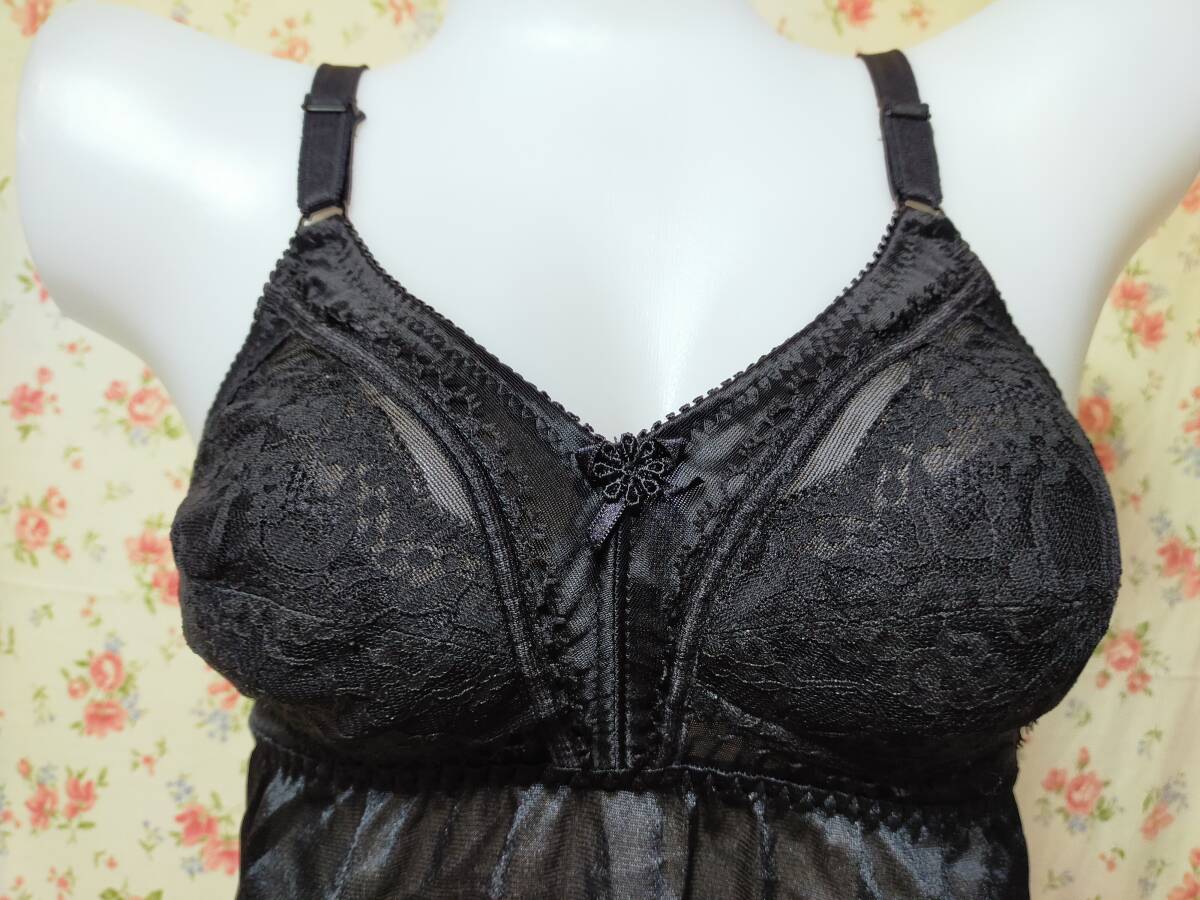 Yahoo!オークション - 大きめサイズ バスト90 三和 A80 短ブラスリッ...