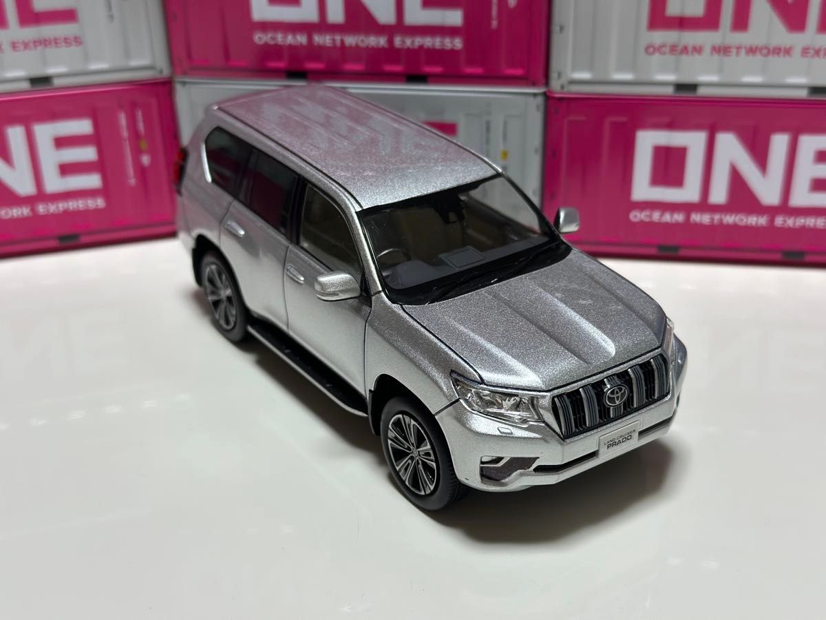 1/30 トヨタ ランドクルーザー プラド 150 カラーサンプル 1/30 トヨタ ランドクルーザー プラド 150 カラーサンプル