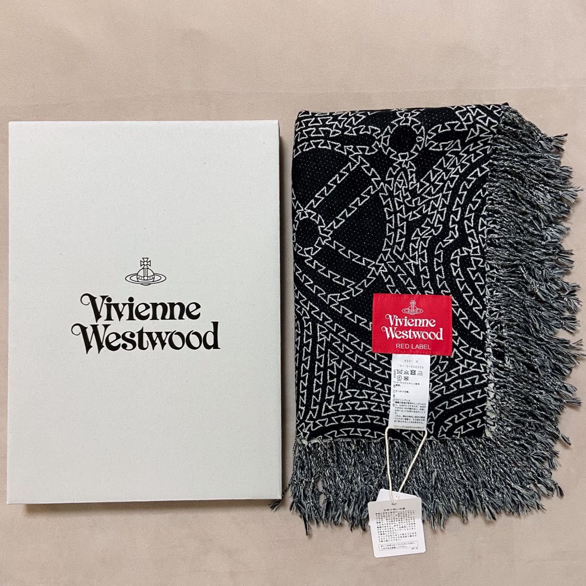 新品 未使用】Vivienne Westwood ジャカードスクエアストール 新品 未使用】Vivienne Westwood ジャカードスクエアストール