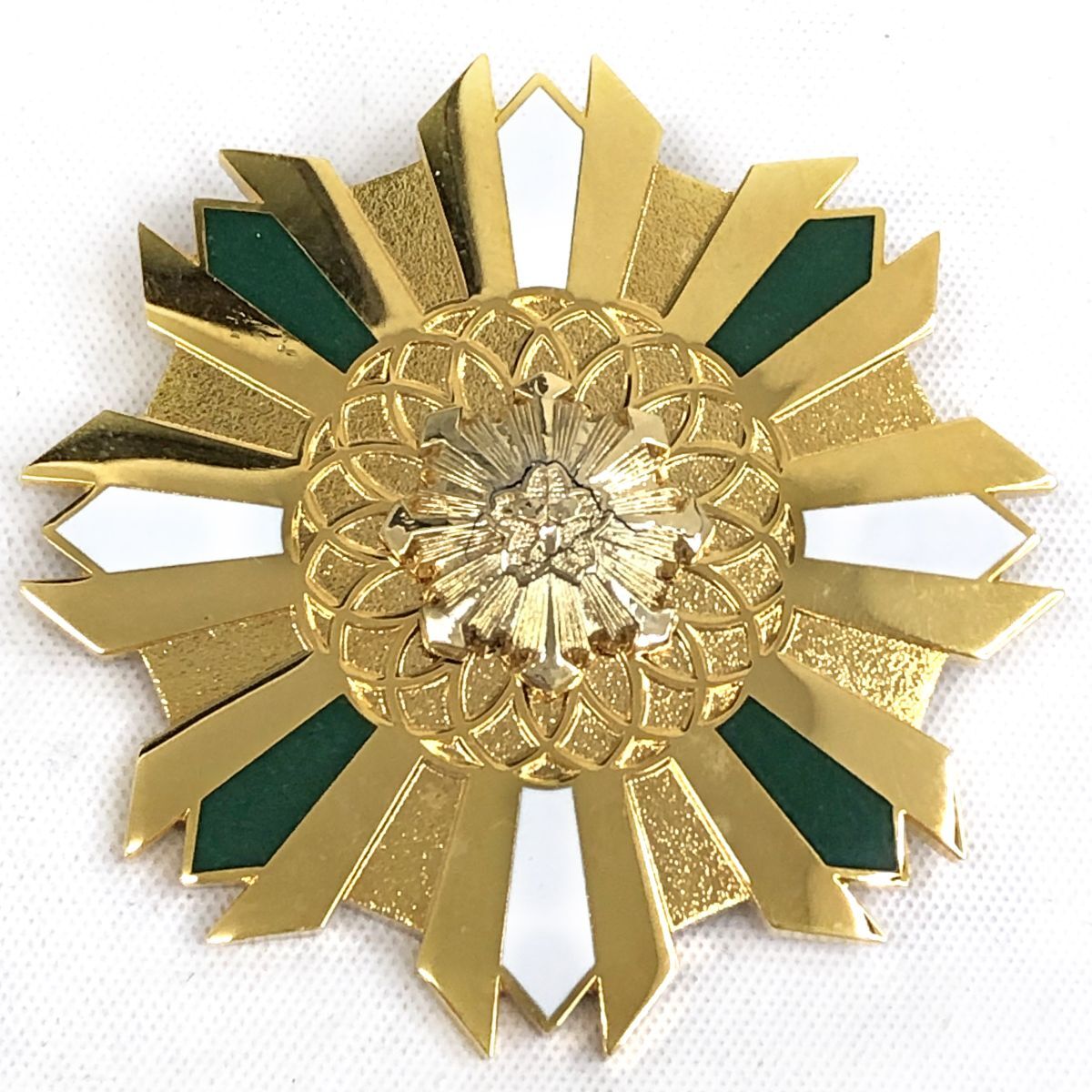 超美品 日本消防協会 記念章 ピンバッチ 消防団120年 自治体消防 超美品 日本消防協会 記念章 ピンバッチ 消防団120年 自治体消防