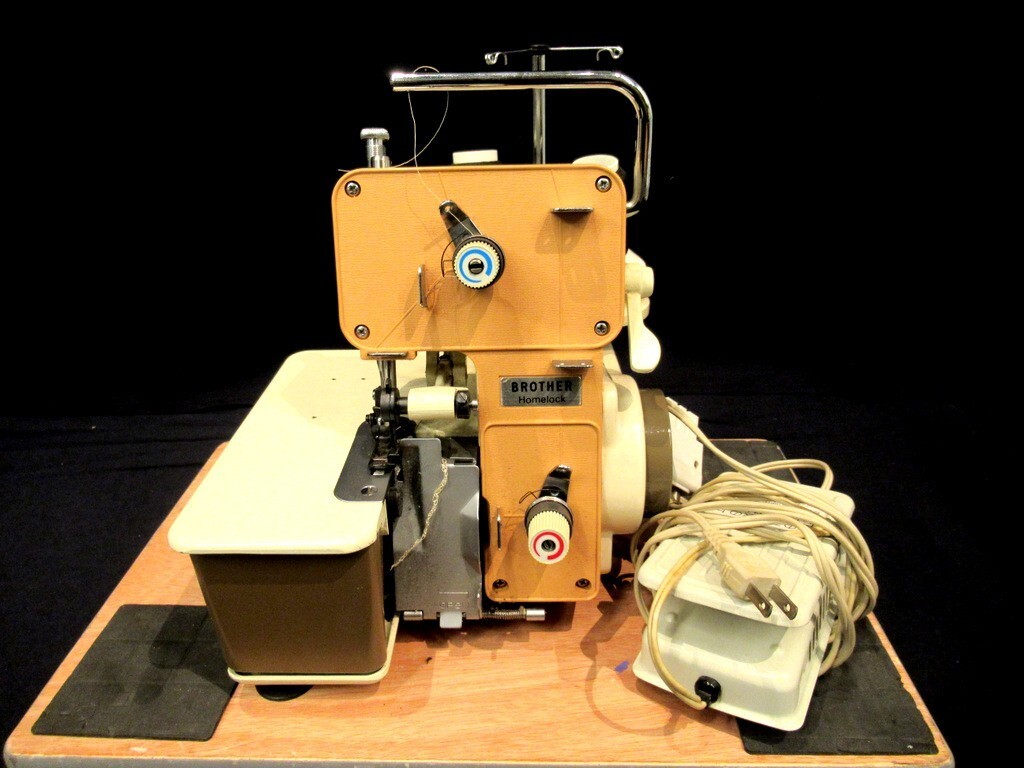 Yahoo!オークション - 1000円スタート ミシン brother Homelock TE4-B5...