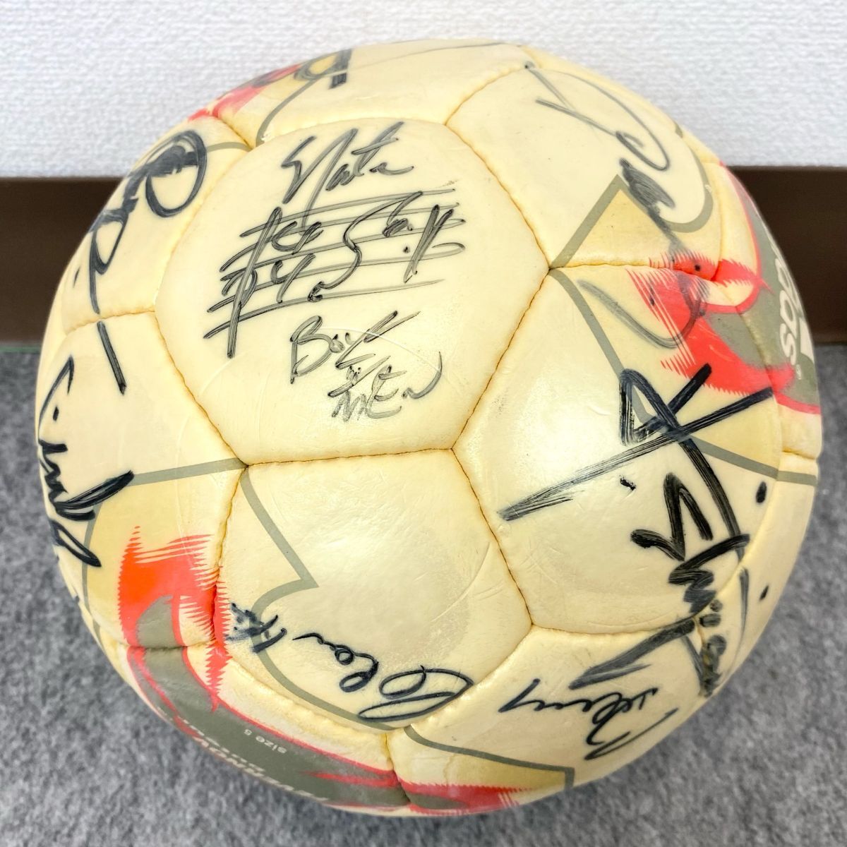 Yahoo!オークション - C10OB14 直筆 サインボール 4点 まとめ JFA FIFA...