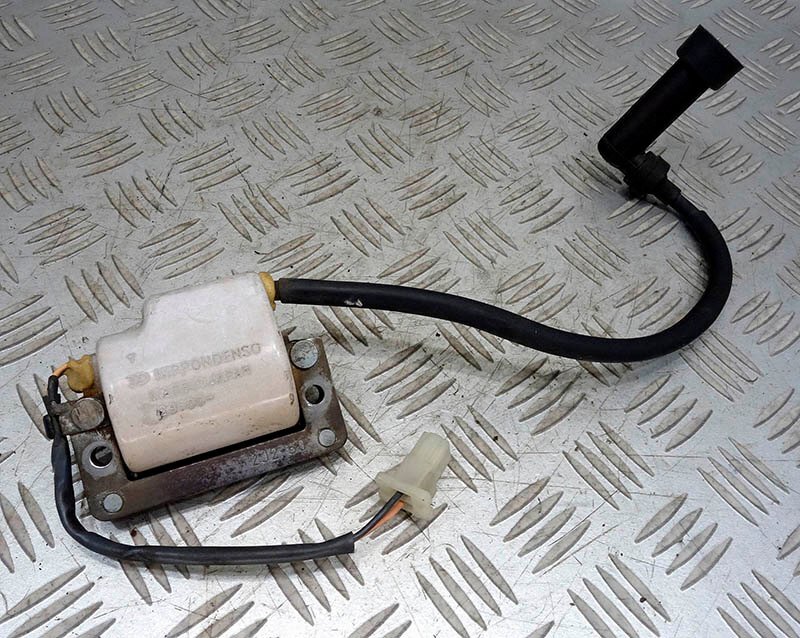 Yahoo!オークション - SR400 2H6 イグニッションコイル 29700 f82-34s6...