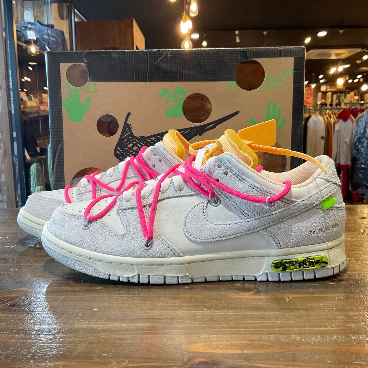 NIKE DUNK LOW OFF-WHITE ナイキ ダンクロー オフホワイト Lot NIKE DUNK LOW OFF-WHITE ナイキ ダンクロー オフホワイト Lot