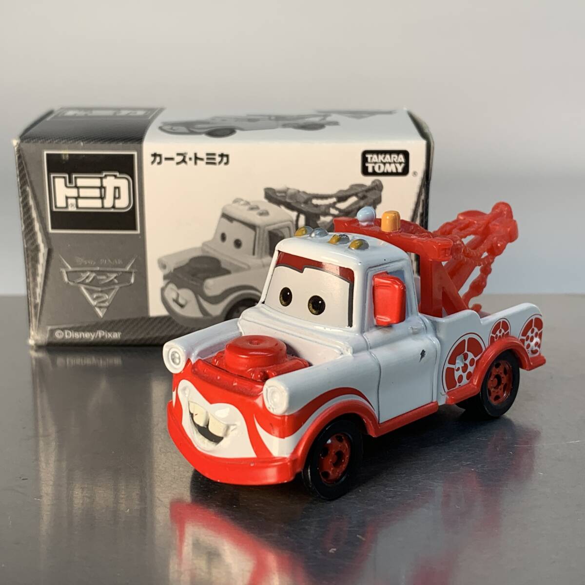 箱付】トミカ カーズ「カーズ2 コンプリート・ ホックス」同梱 箱付】トミカ カーズ「カーズ2 コンプリート・ ホックス」同梱