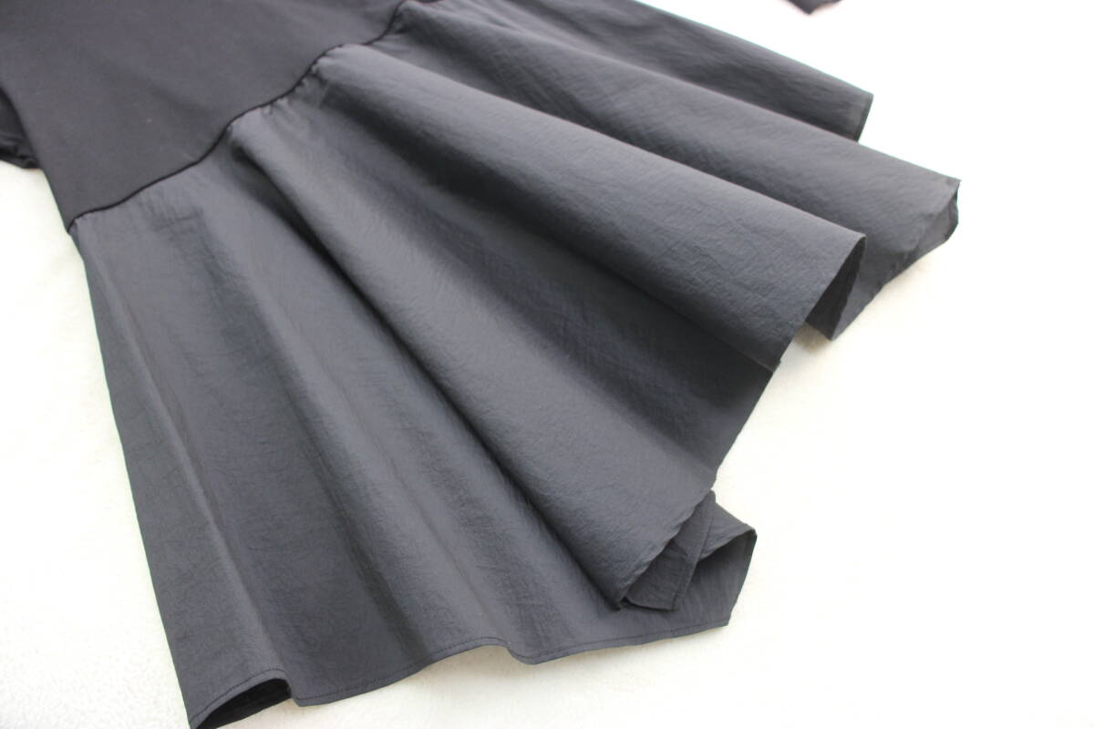 Yahoo!オークション - 3-1736 新品タグ付き ペプラムフリルドッキング...