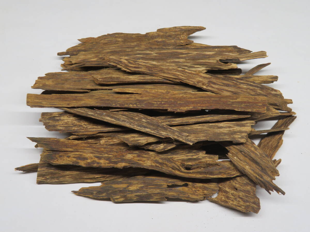 Yahoo!オークション - 香木 沈香 まとめ売り 約52.91g 蔵出し 聞香用/...