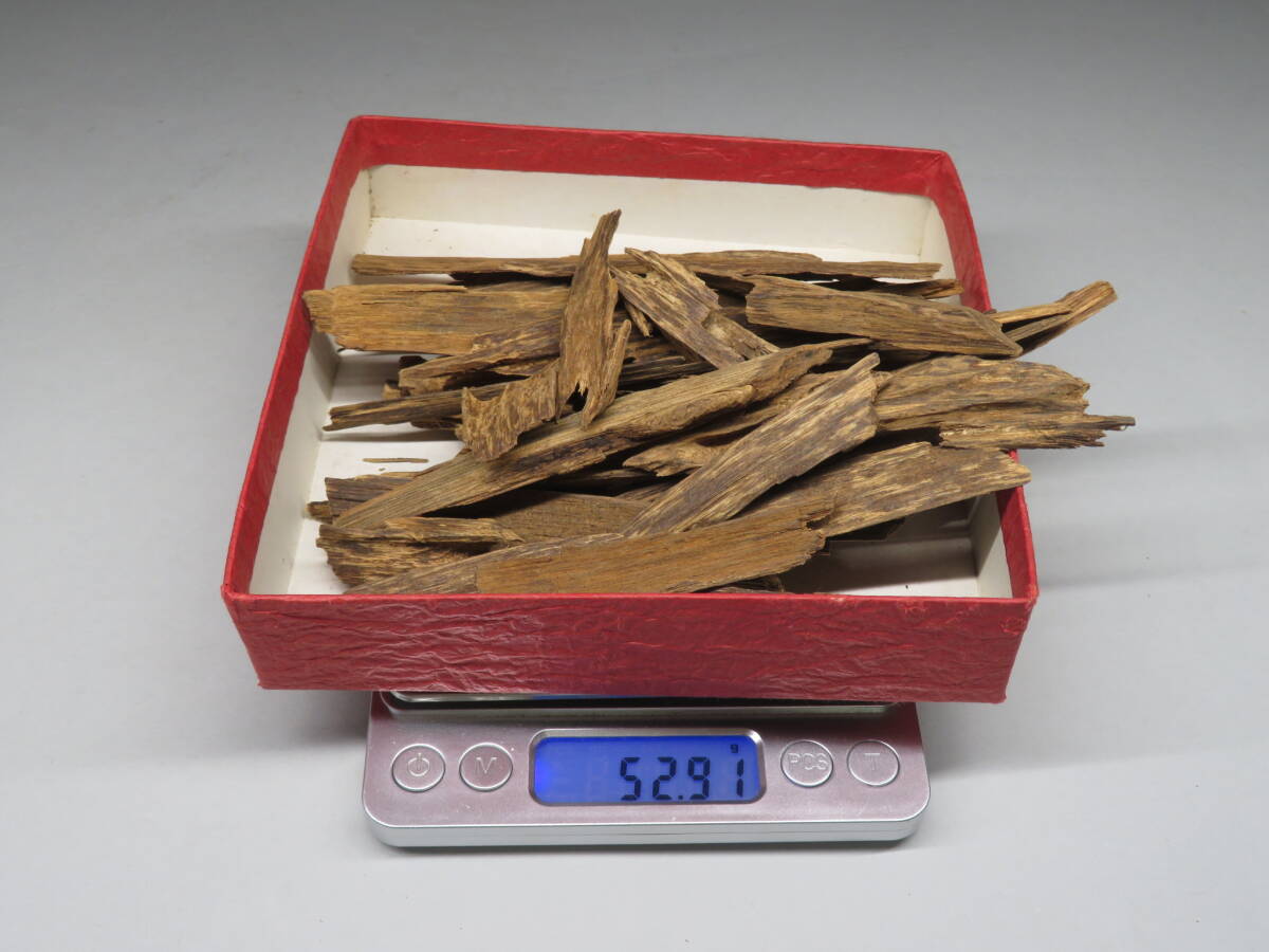 Yahoo!オークション - 香木 沈香 まとめ売り 約52.91g 蔵出し 聞香用/...