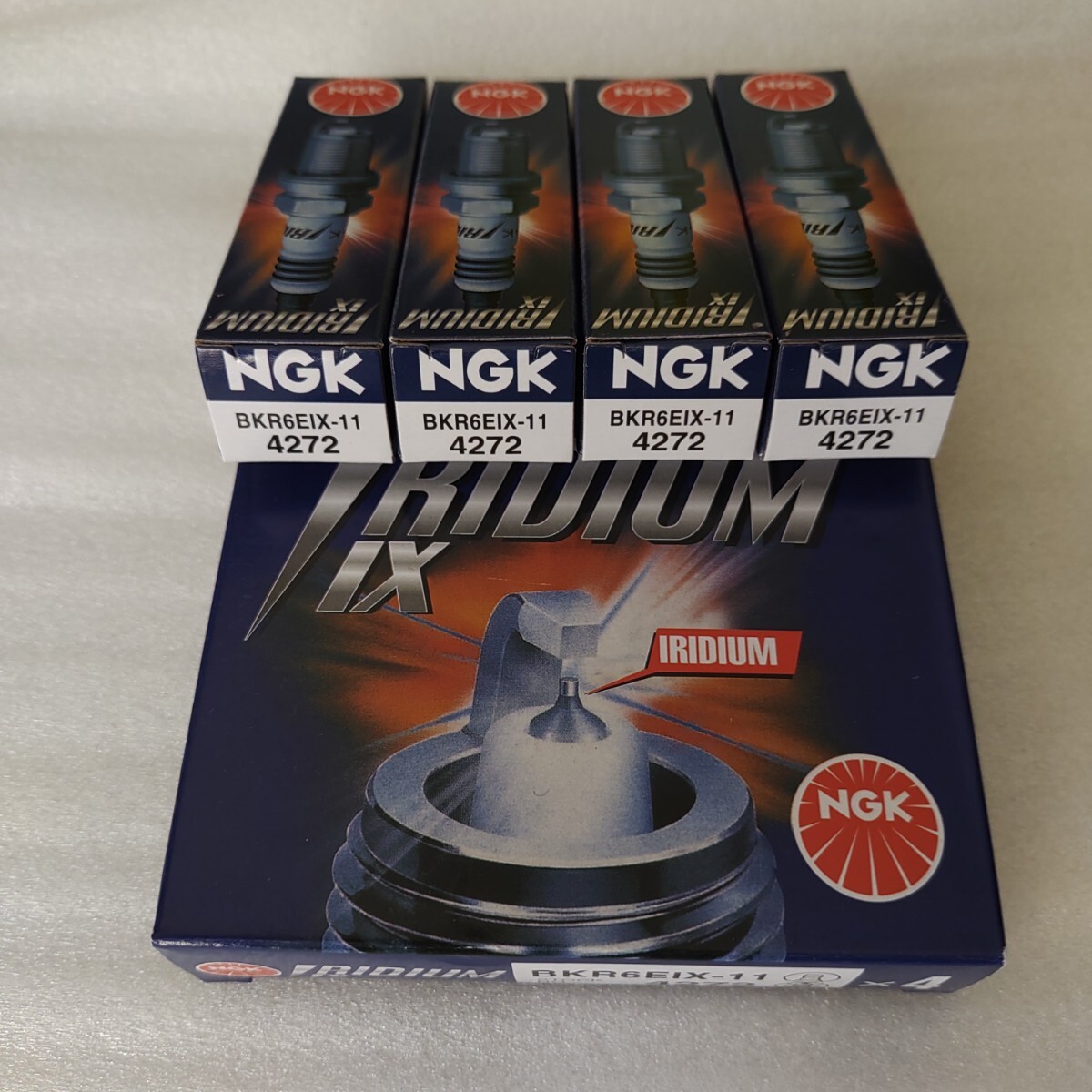 Yahoo!オークション - NGK イリジウムプラグ BKR6EIX-11 4272 4本 未使...
