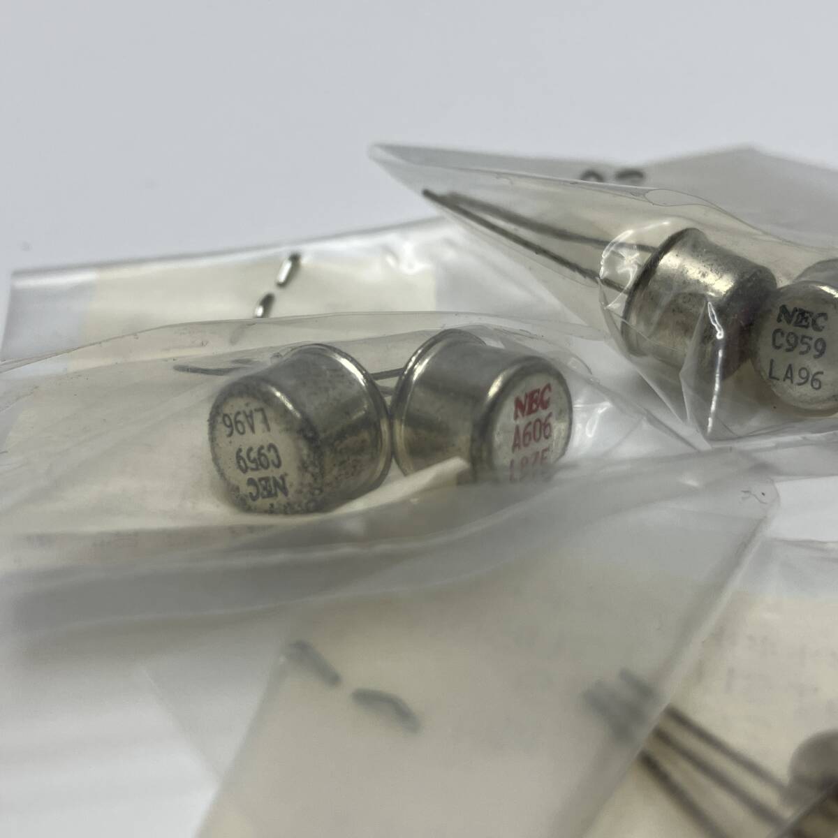 Yahoo!オークション - (志)【新品未開封】NEC トランジスタ 2SA606 2SC...