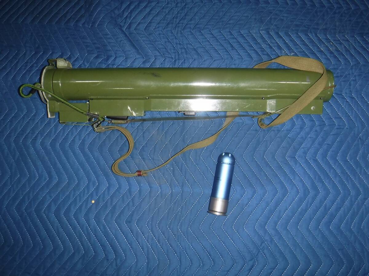 Yahoo!オークション - メーカー不明 M72 ロケットランチャー ガスガン ...