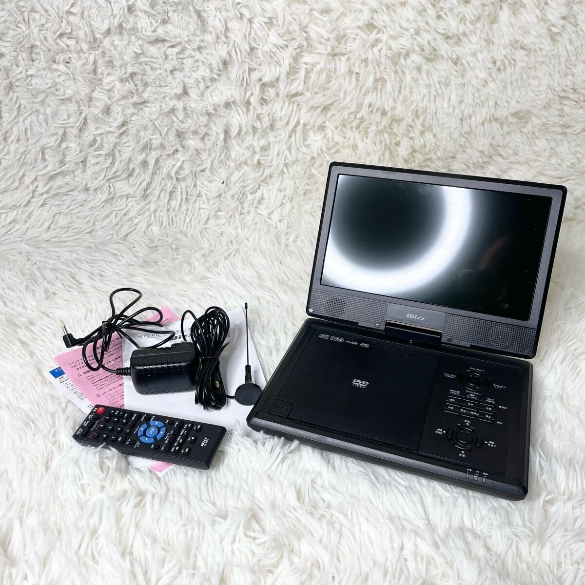 Yahoo!オークション - （a148）Wizz ウィズ ポータブルDVDプレーヤー W...