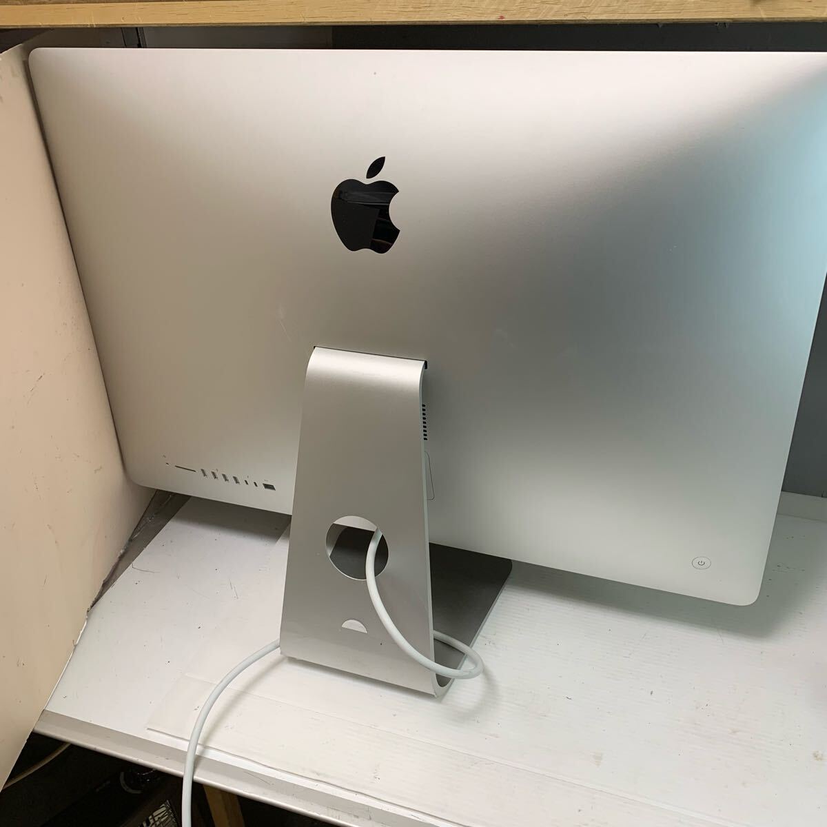 ジャンク品 Apple iMac Retina 5K 27インチ 2020年製 通常使用 ジャンク品 Apple iMac Retina 5K 27インチ 2020年製 通常使用
