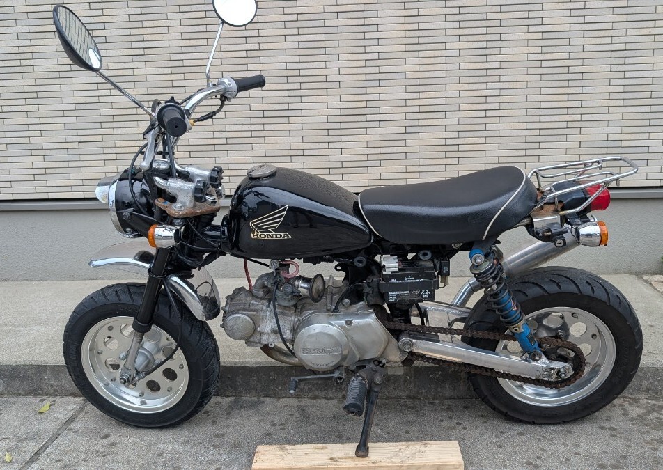 Yahoo!オークション - ホンダ モンキー Z50J 12V 実働ベース車両 ゴリ...